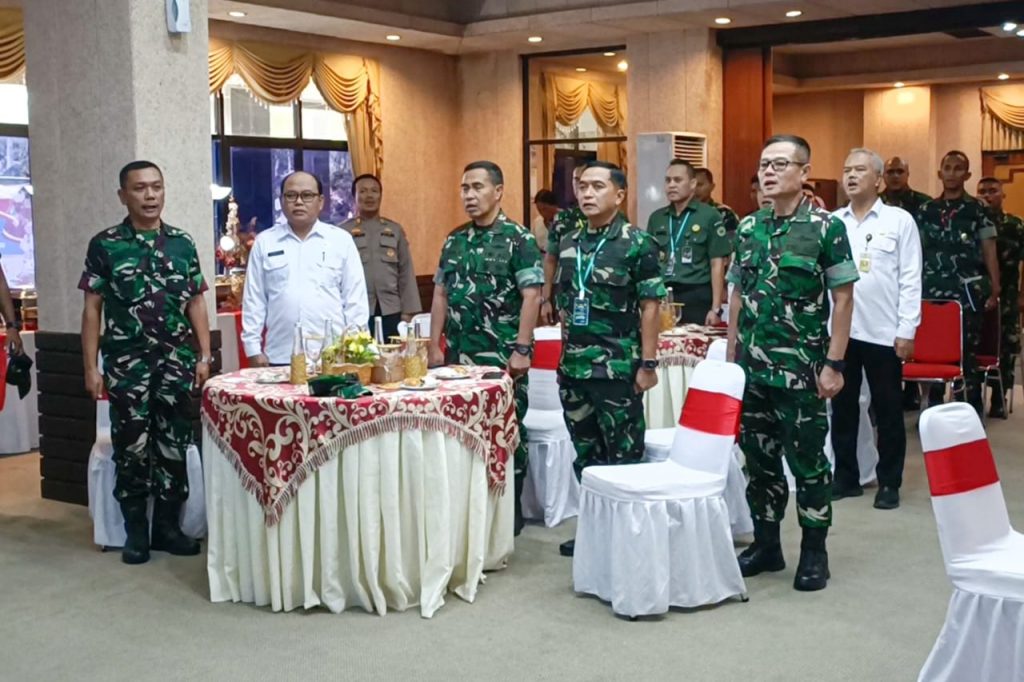 Danseskoad Kunjungi Kegiatan KKL Studi Wilhan Pasis Dikreg LXIV Seskoad ...